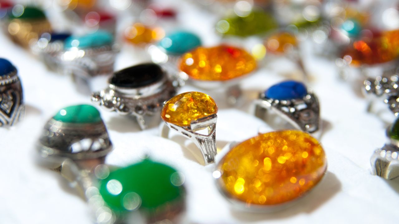 Which Gemstones Can You Wear Together?
